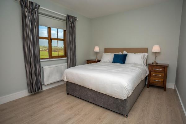Garryvoe Beach Homes 4* Garryvoe, County Cork (17 guest reviews). Book ...