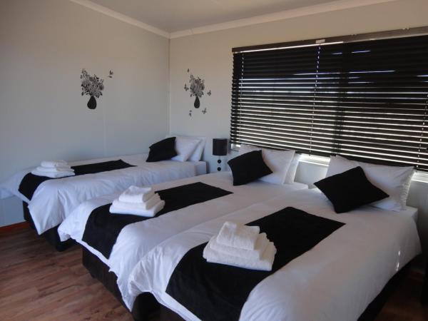 Hotel Sunset Chalets Karasburg, Karas (6 guest reviews). Book hotel Sunset Chalets