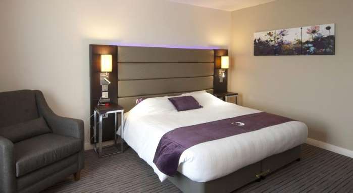 Hotel Premier Inn Aberystwyth 3* Aberystwyth, Ceredigion (80 guest ...