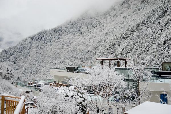 古尔沟华美达温泉度假酒店 3* Miyaluo, 四川 (2条评语). 古尔沟华美达温泉度假酒店酒店预订