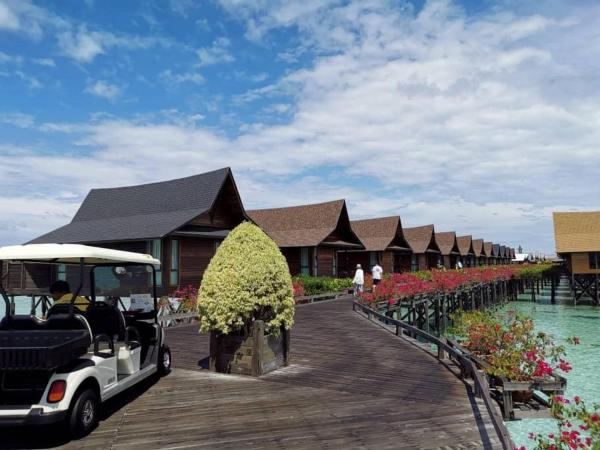 Sipadan-KAPALAI Dive Resort 3* Semporna, Sabah (38 guest reviews). Book ...