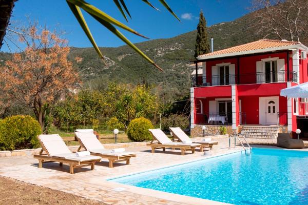 Red Villa Nydri, Islas Jónicas. Reserve el Red Villa