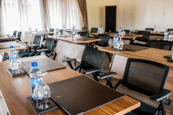 Hotel Hunters Paradise Cottages 3* rates from $125 (16 guest reviews ...