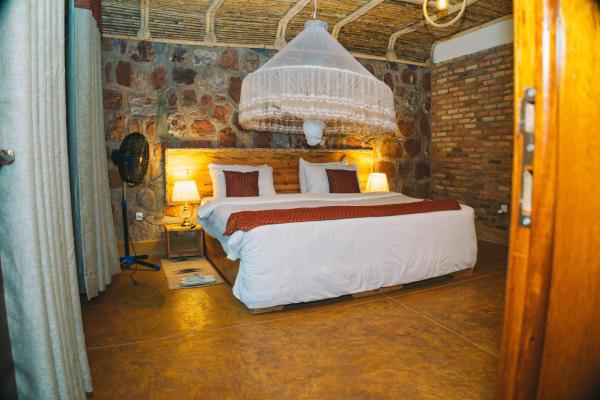 Akagera Transit Lodge Akagera, Kibungo. Book hotel Akagera Transit Lodge