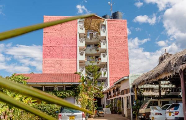 Kirimara Springs Hotel Nanyuki, Laikipia. Book hotel Kirimara Springs Hotel