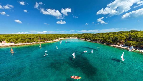 Camping Pine Beach Pakostane - All Inclusive light 3* Pakoštane ...