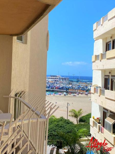 Apartamento Edificio Playa Los Cristianos, Costa Adeje. Reserve el Edificio Playa