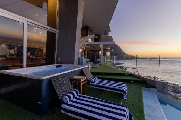 Hotel The Marvel Beach House (25 guest reviews) Cape Town CBD, Cape ...