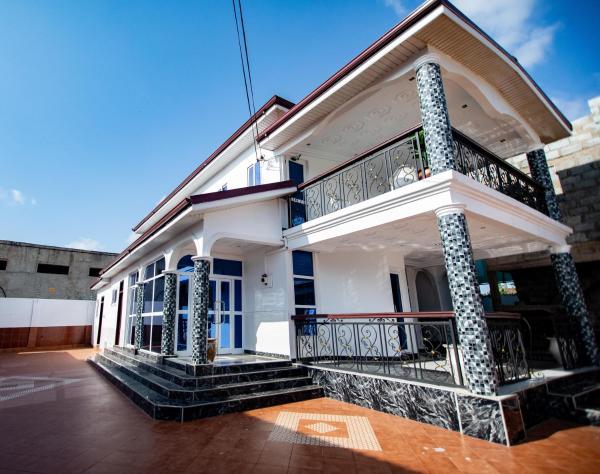 Guesthouse Aduk Guest House Airport City Accra Otele, Greater Accra. Book hotel Aduk Guest House ...