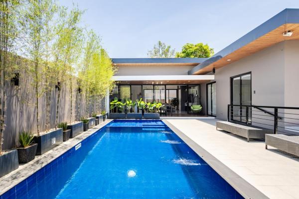 Addie's Place Soldiers Hills Village Muntinlupa Manila, Luzon. Book ...