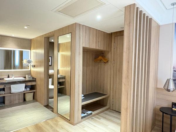 Atour Hotel Shanghai The Old Bund Pier Huangpu, Shanghai. Reviews, Photos & Deals 2025