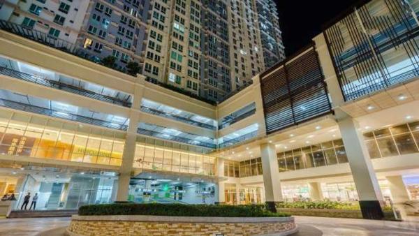 Hotel Makati Condo Edsa MRT Magallanes Station Chino Roces Ave IT Hub ...