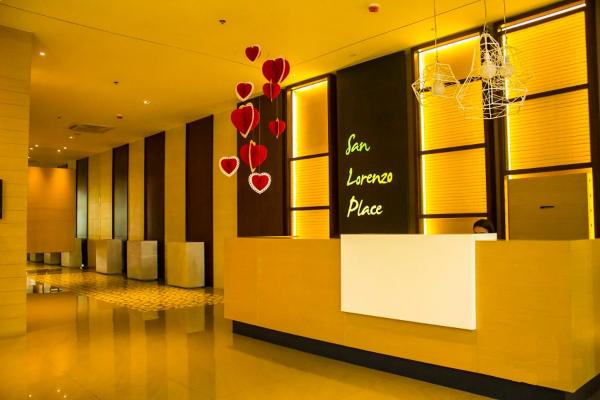 Hotel Makati Condo Edsa MRT Magallanes Station Chino Roces Ave IT Hub ...