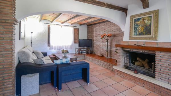 Hotel Cortijo Alejandro Malaga - Campanillas by Ruralidays Málaga, Costa del Sol. Reserve el ...