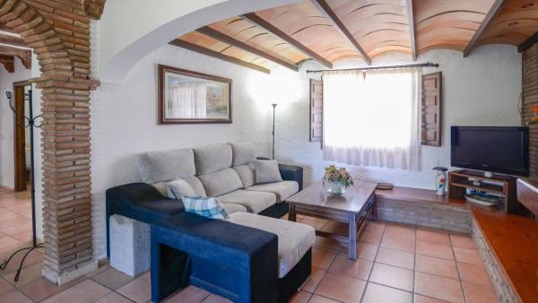 Hotel Cortijo Alejandro Malaga - Campanillas by Ruralidays Málaga, Costa del Sol. Reserve el ...