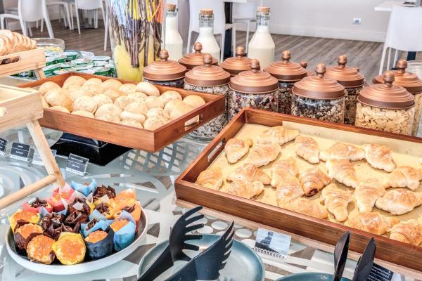 酒店 MIDAS Palace Hotel 4* 奥雷利奥, 罗马 (3条评语). MIDAS Palace Hotel酒店预订