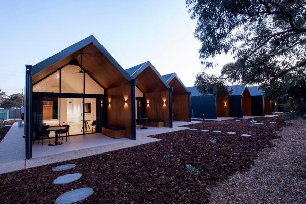 Vacation Home Par Five Shacks 4* Berri, South Australia (12 guest reviews). Book hotel Par Five ...