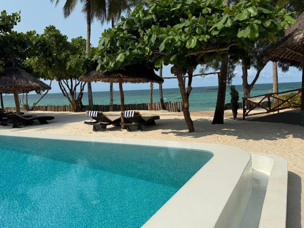 MANOLO Beach Resort Uroa, Zanzibar Central (8 guest reviews). Book ...