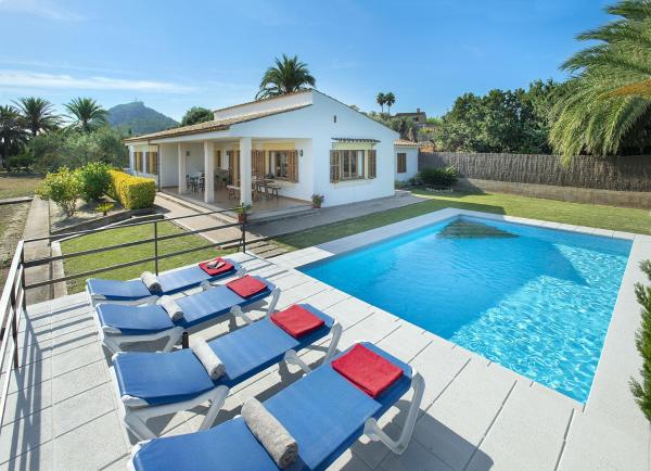 Owl Booking Villa Gabriel - Rustic Stay Platja d’Alcúdia, Mallorca. Owl ...