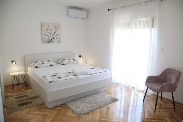 Rooms Kresan rates from 50 € (5 guest reviews) Zadar, Zadar County ...