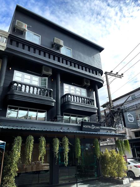 TukKom Hostel Friends Station & Cafe Pattaya, Pattaya (9 commentaires ...