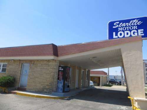 Hotel Starlite Motor Lodge Wichita, Kansas (32 guest reviews). Book ...