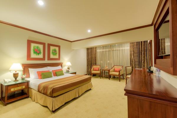 Hotel Hunas Falls 4* Elkaduwa, Matale District (84 guest reviews). Book ...