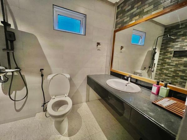 Koimala Hotel 3* Maamigili, Ari Atoll (15 guest reviews). Book hotel ...