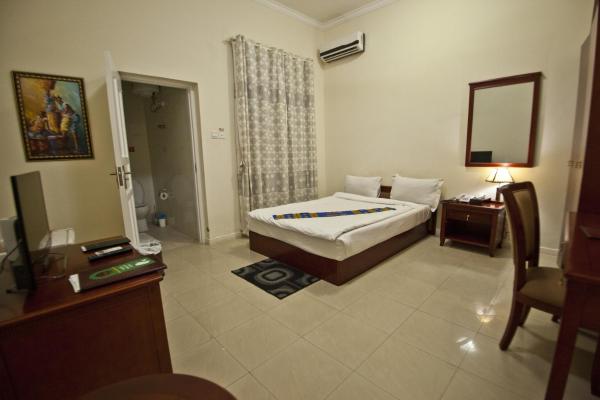 Hotel Okera Inn 3* Osu, Accra (15 guest reviews). Book hotel Okera Inn 3*